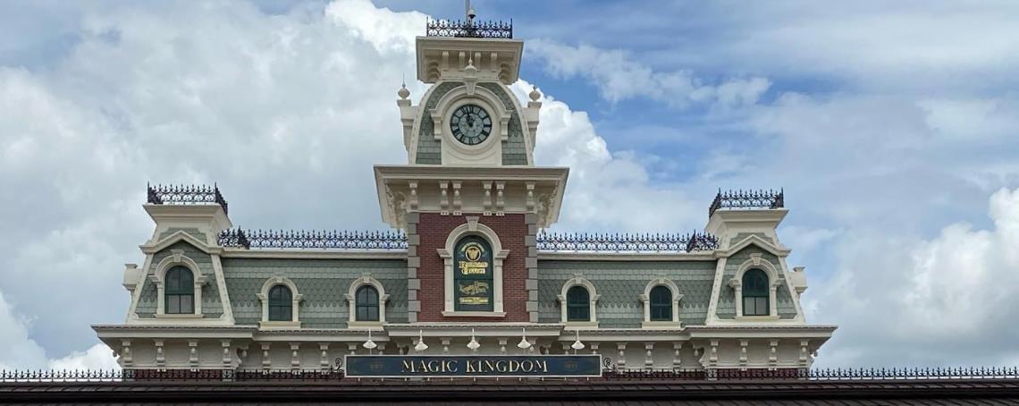 Home - Liz Haak Travel